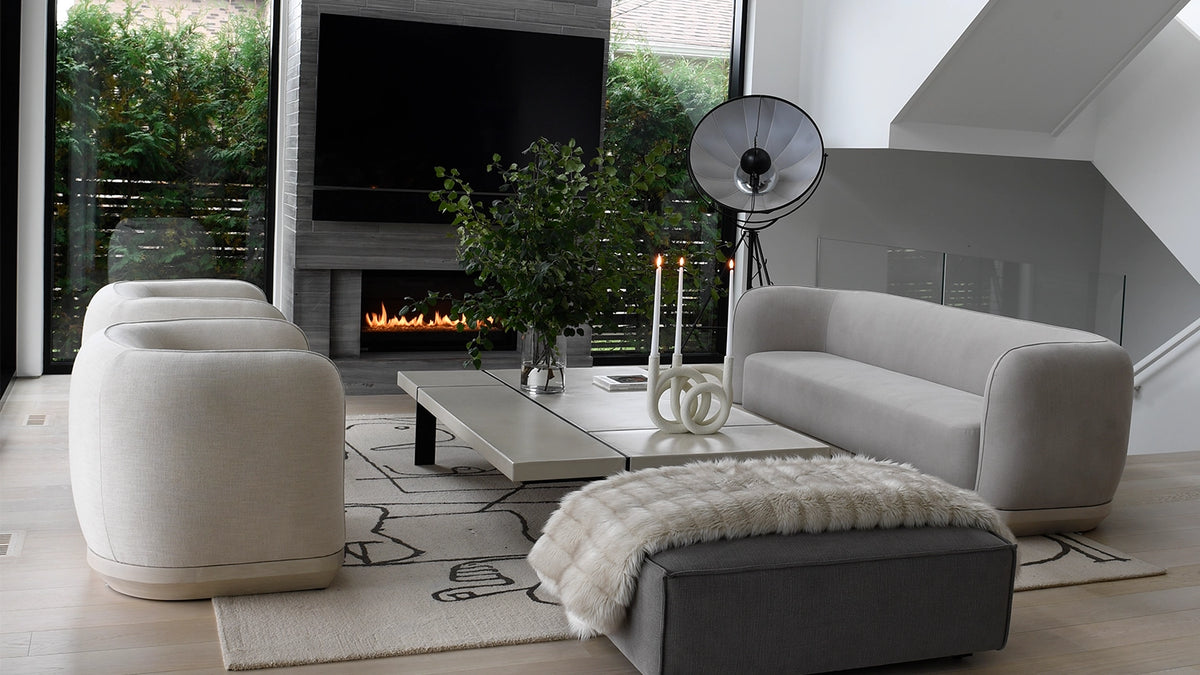 JUXTAPOSING TEXTURES: MIXING FABRICS AND FINISHES FOR A LUXURIOUS INTE ...